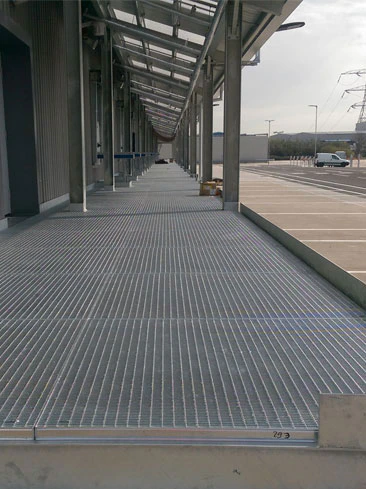 Global Walkway Pressure Locked Grating Fabricated Flooring - Flooring